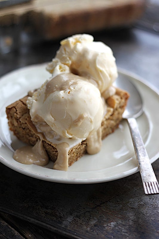 Applebees Maple Nut Blondie With Cream Sauce