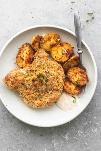 Shake and Bake Ranch Pork Chops with Potatoes - Creme De La Crumb