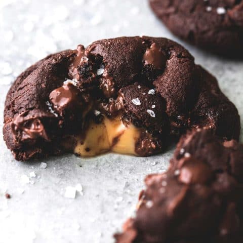 Salted Caramel Stuffed Double Chocolate Cookies - Creme De La Crumb